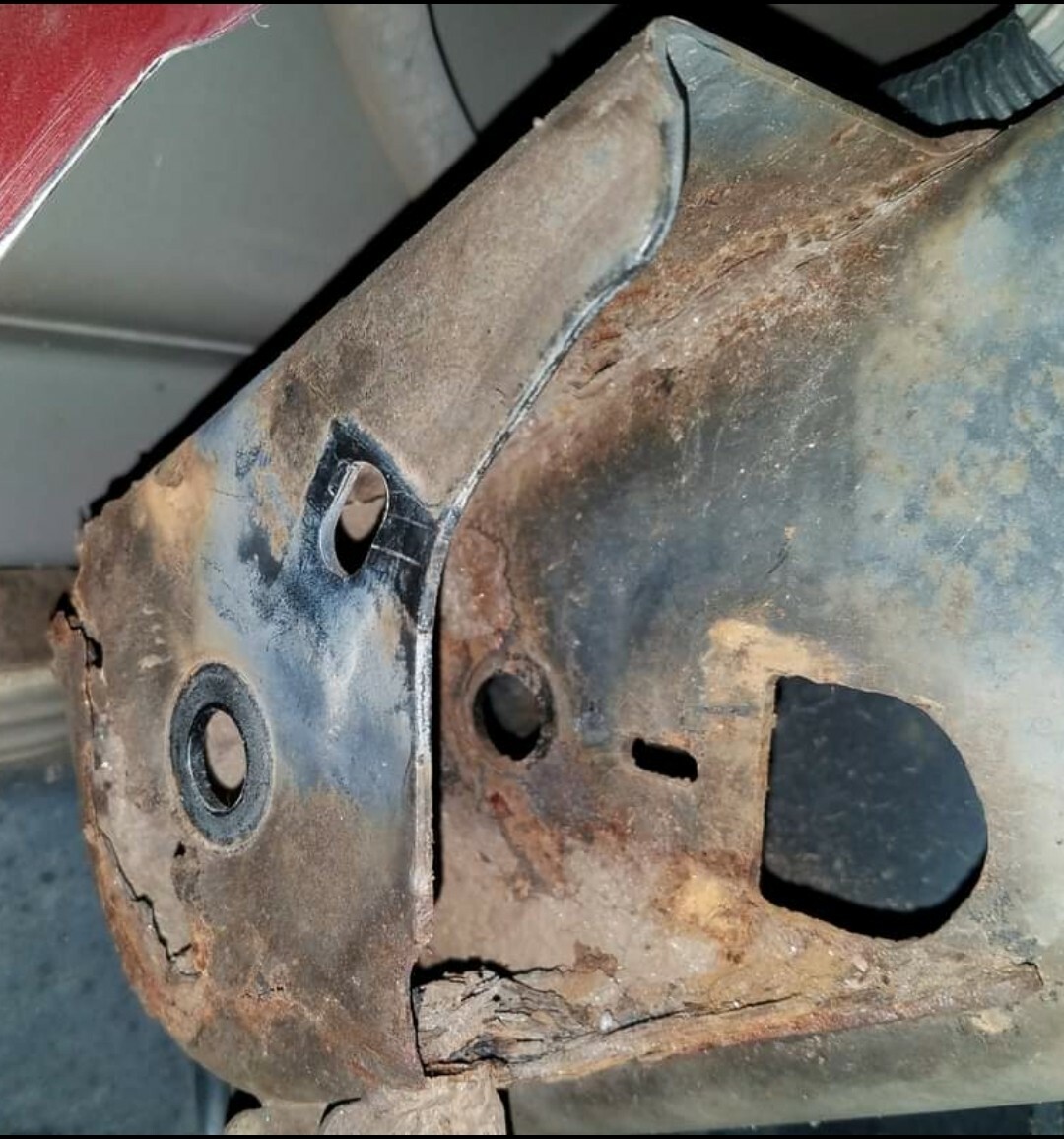 2003 Chevy Trailblazer Rear Trailing Arm Mounts Frame Repair ...