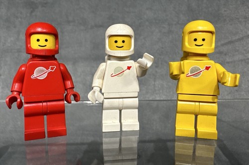 Lego Classic Space Minifigure Lot 3 Vtg Spaceman Astronaut Black Yellow ...