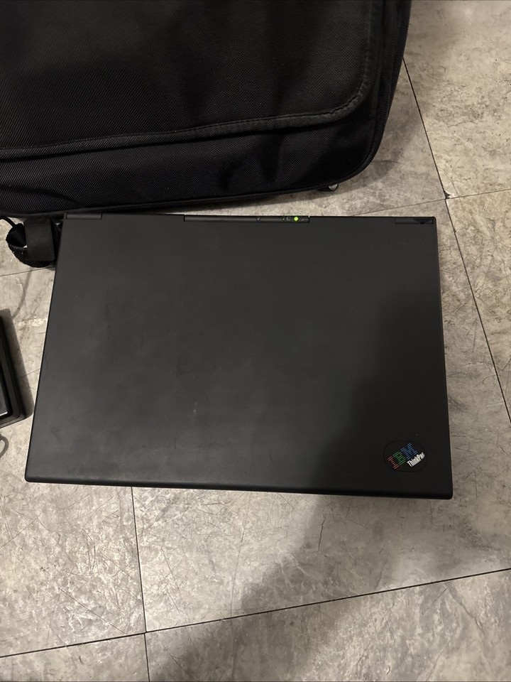 Vintage IBM Thinkpad 760c Windows 98 1GB HDD 24MB RAM Works Great W ...