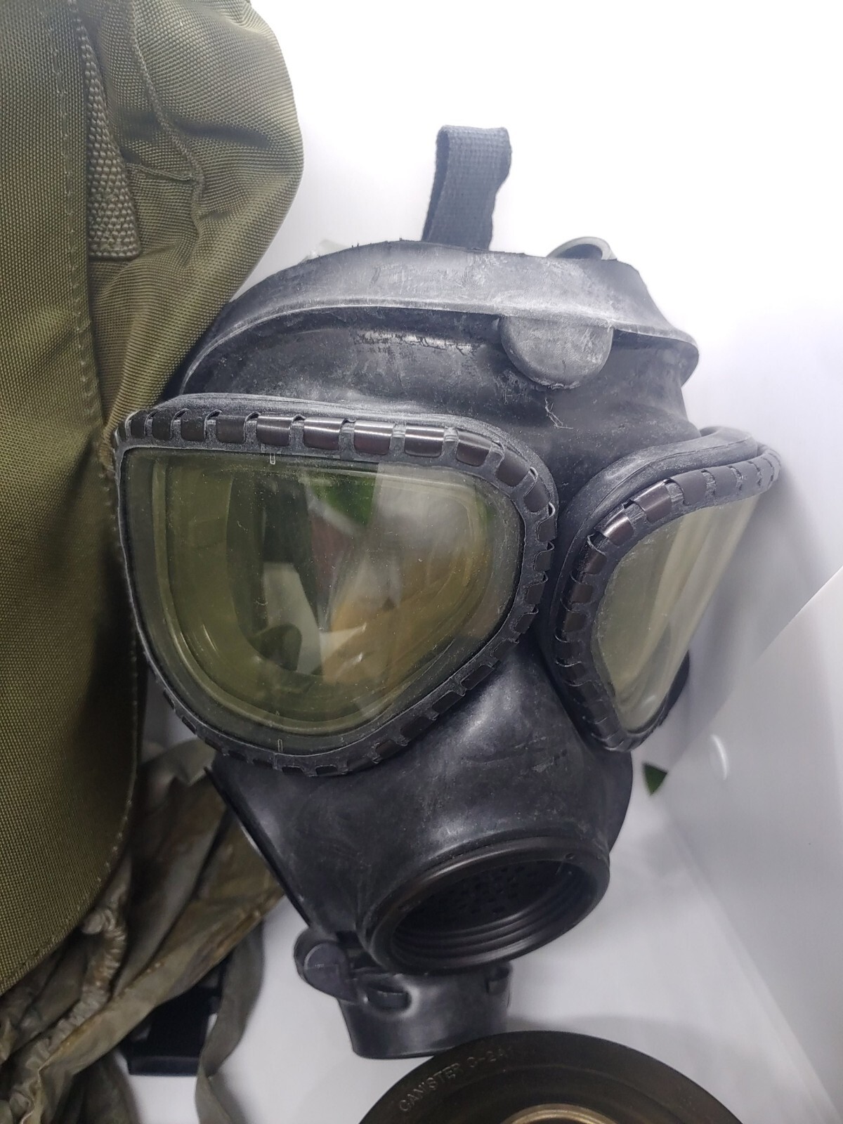 Surplus Military M40 Gas Mask Chemical, Nuclear, Biological, Case (i5 ...