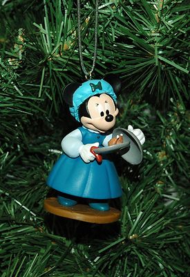 Minnie Mouse as Emily Cratchit in Mickey's Christmas Carol Christmas ...