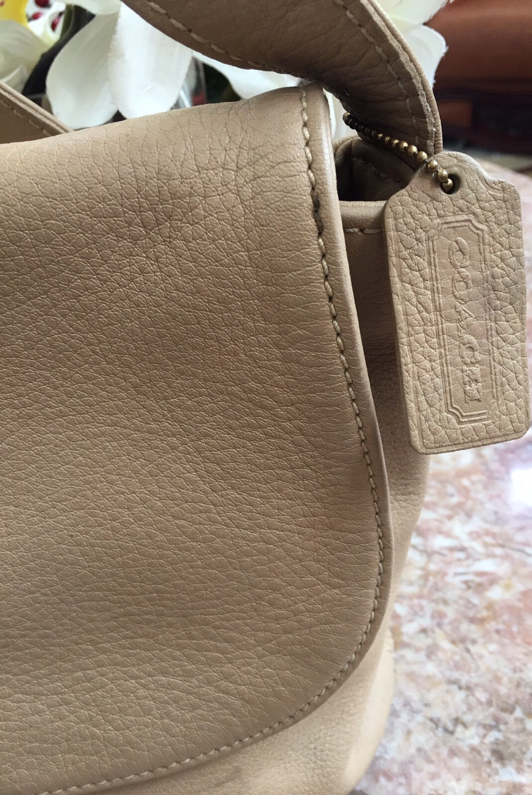 Vintage Coach 4903 Beige Pebble leather Cross-body Medium Shoulder ...