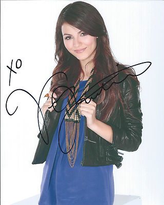 Victorious VICTORIA JUSTICE Signed Autographed 8x10 Photo COA PROOF | eBay