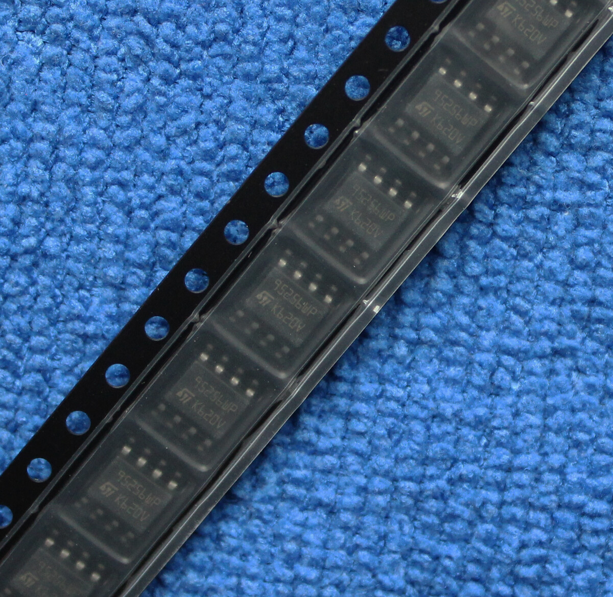 10pcs M95256-WMN6TP 95256WP 95256 Integrated Circuit IC | eBay