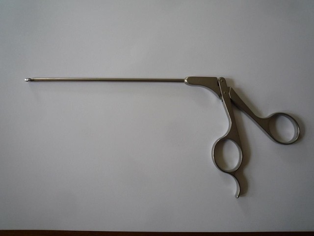 Shutt Linvatec 11.1002 Arthroscopic Alligator Grasper Straight 3.4mm X 130mm online kaufen | eBay
