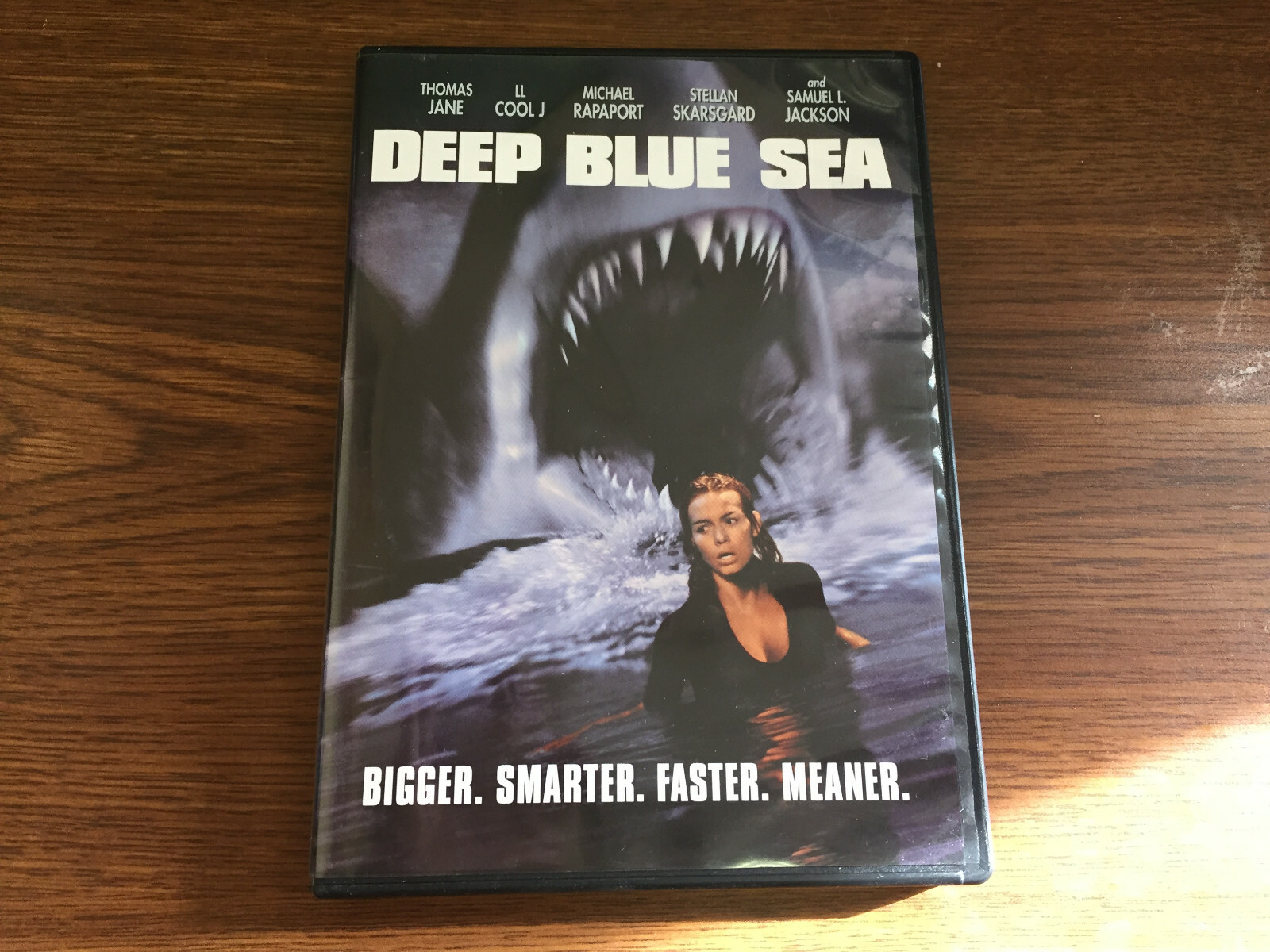 Deep Blue Sea DVD Samuel L. Jackson, Michael Rapaport, Thomas Jane ...