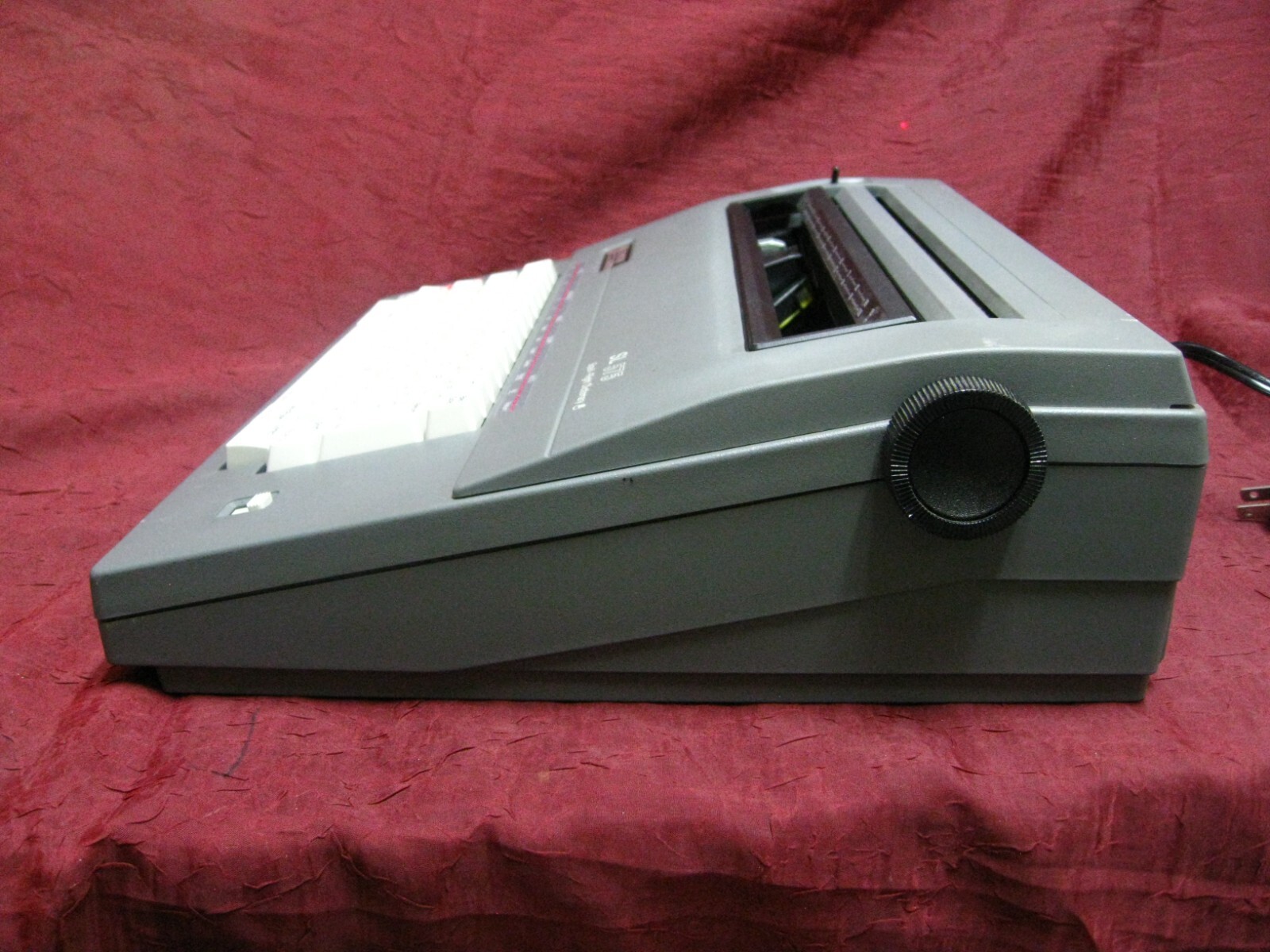 Smith Corona Electric Portable Typewriter SL 575 w Cover- Spell Right ...