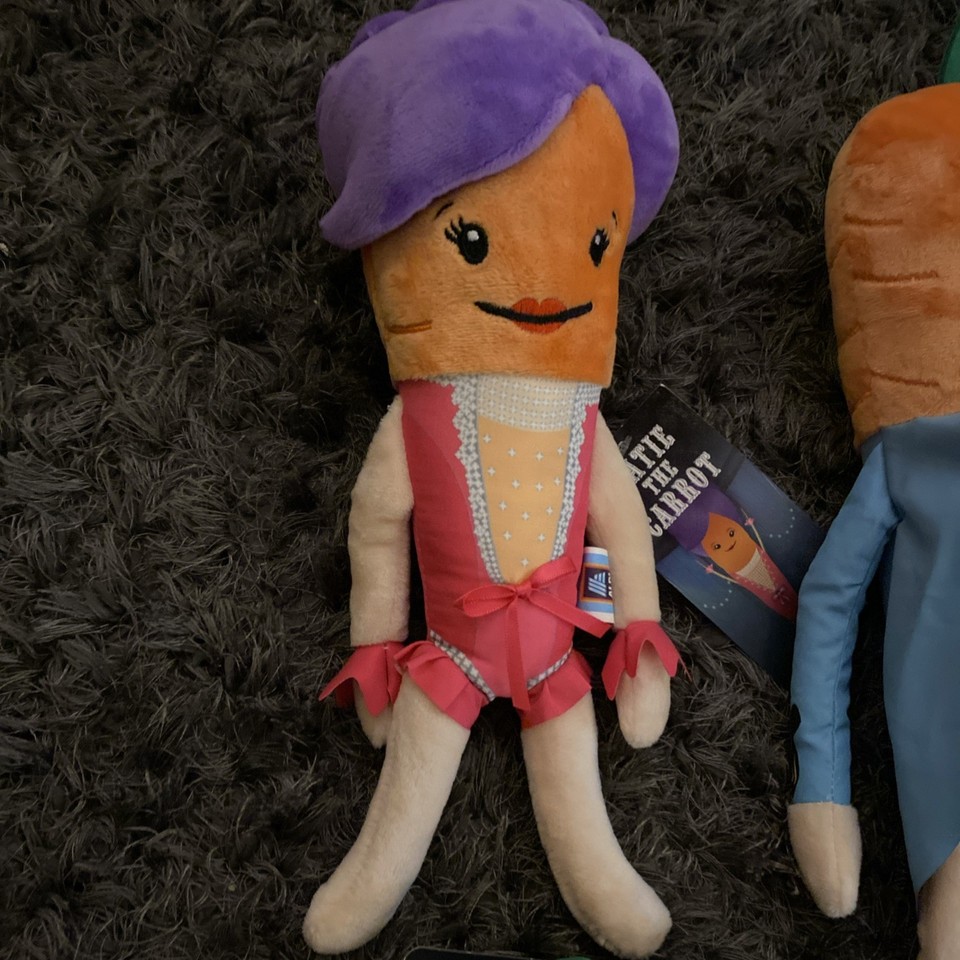 BNWT Aldi Kevin The Carrot Family Set - Greatest Showman 2019 - Soft ...