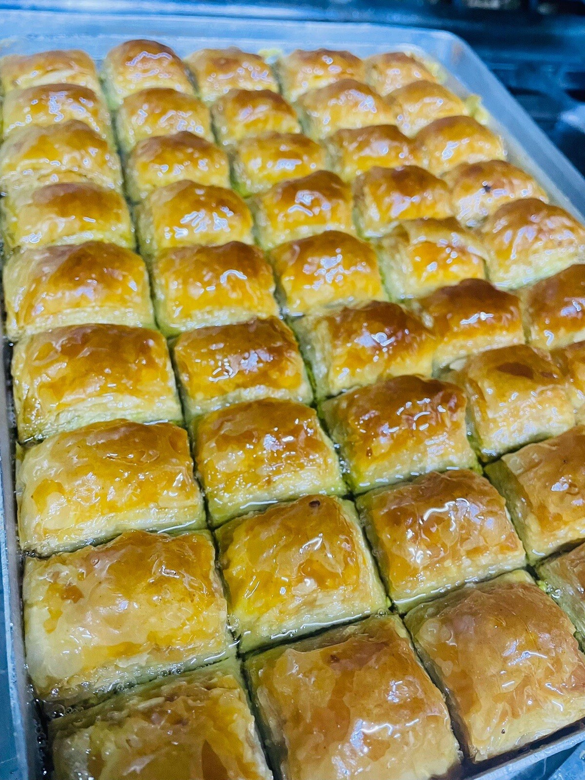 Turkish Premium Baklava Fresh Gaziantep Pistachio Baklawa 1KG Best ...