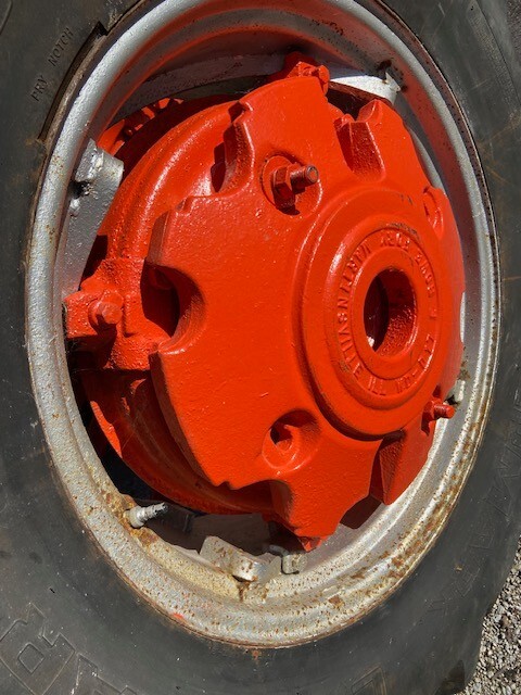 Allis Chalmers D17 AC Tractor 3pt hitch PTO Power Adjust rims 16.9 x 28 ...