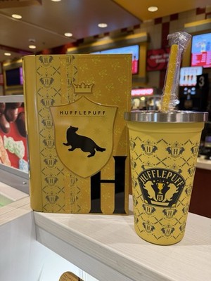 Harry Potter Hufflepuff House Book Popcorn Bucket Tin & Cup Set Regal ...