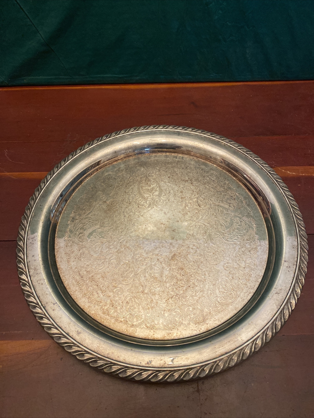 Vintage ONEIDA USA Silver Plated Ornate Design 12" Round Serving Tray ...