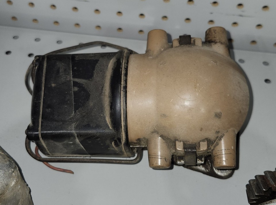 Vintage Gas Engine Magnetos - Lot Of 3 - WICO, FAIRBANKS MORSE AND FORD ...