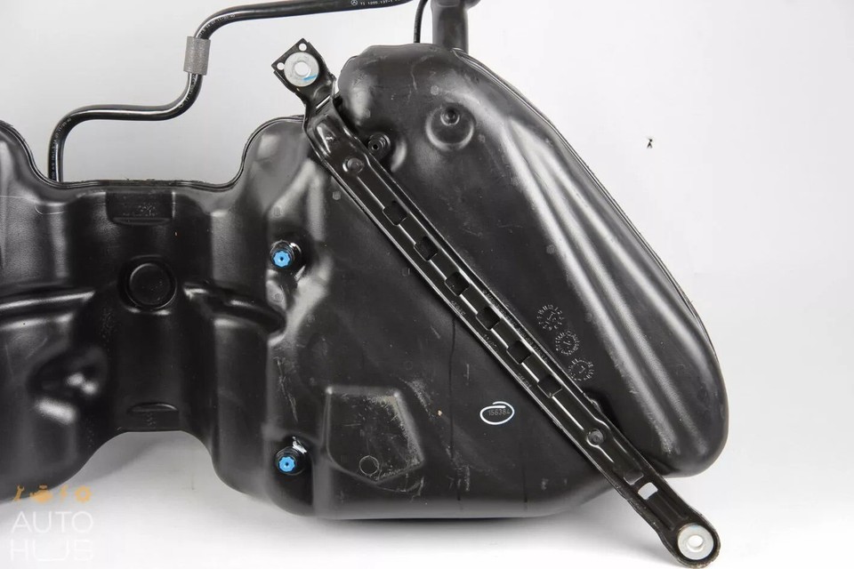 Mercedes W204 C250 C350 E400 Fuel Gas Tank Reservoir Assembly ...