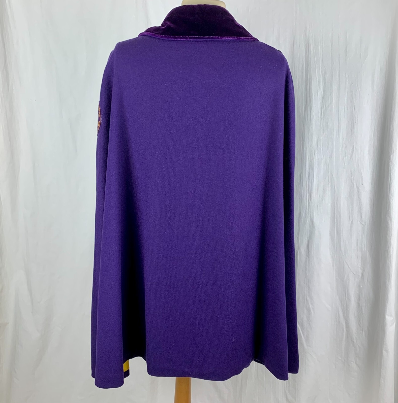 Vintage Purple Full Length Cape OS Gold Lining Odd Fellows Ladies Aux ...