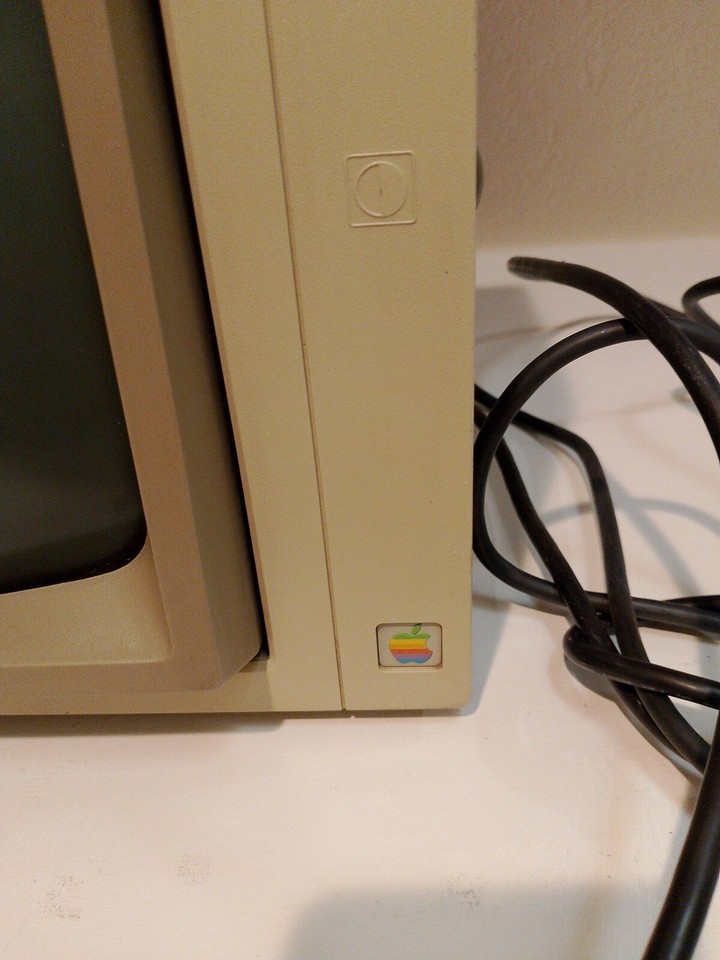 Vintage Apple Computer Monitor Monochrome Green A2M2010,Well Preserve ...
