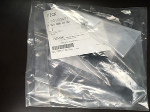 221 698 01 62 Mercedes-Benz S Class Rocker Molding Mount | eBay