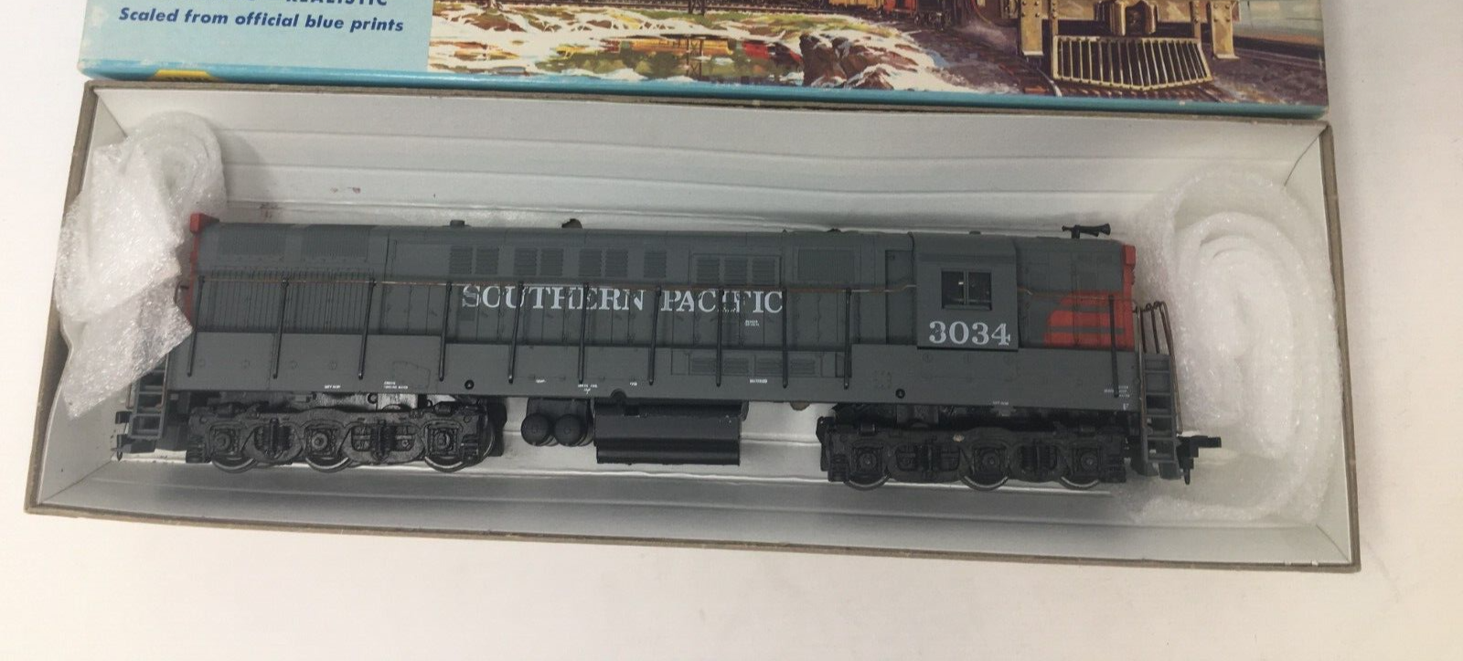 Athearn 04307 Southern Pacific Diesel Locomotive 3034 PWR Powered ...