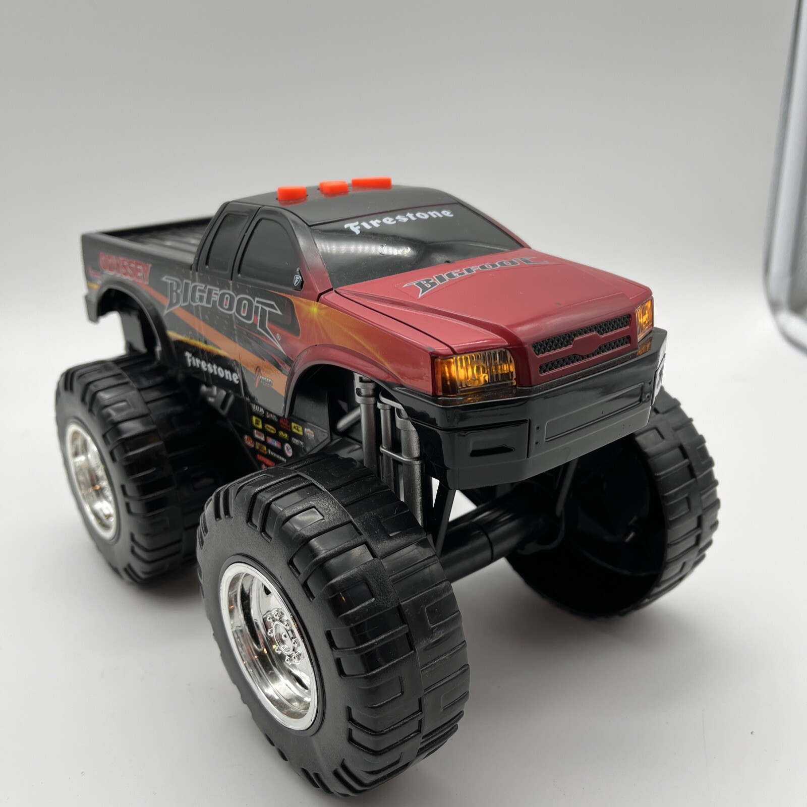 2010s 1/64 Summit Bigfoot & Snake Bite Monster Trucks w/Lights & Sound WORKS | eBay