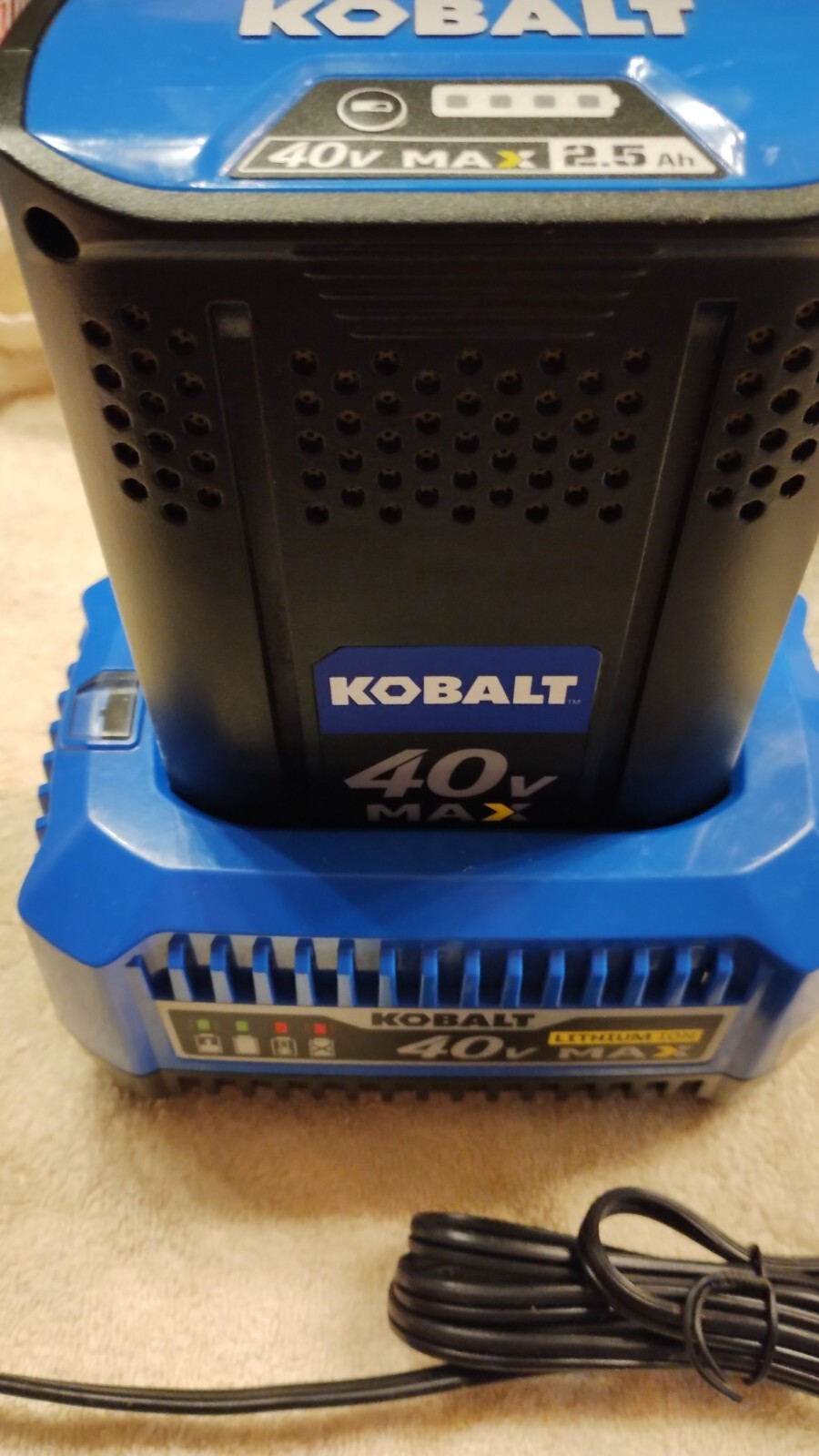 Kobalt 40-Volt 2.5AH Amp Hours Rechargeable Lithium Ion Battery (KB ...