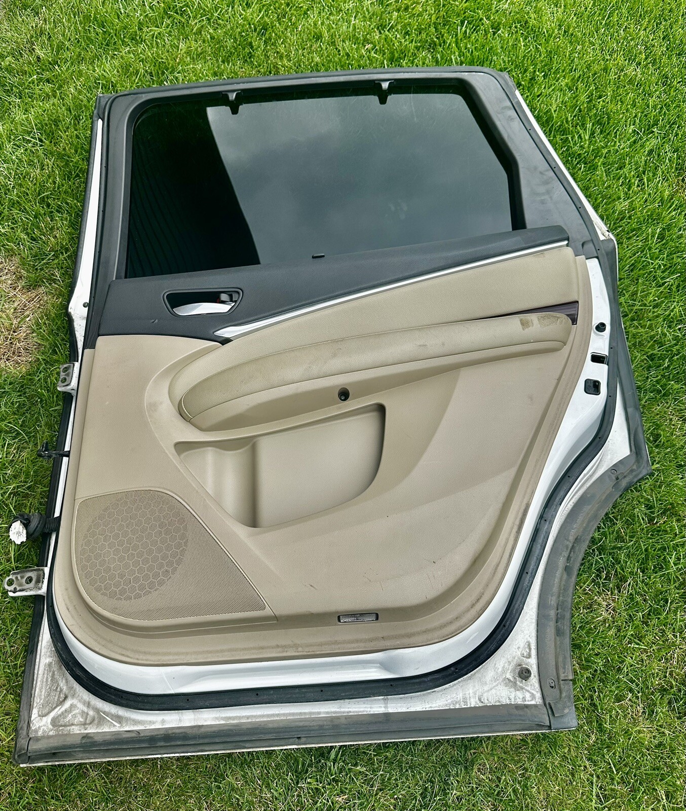 2014-2016 Acura MDX White Passenger Rear Side Door Assy W/ Shade Glass ...