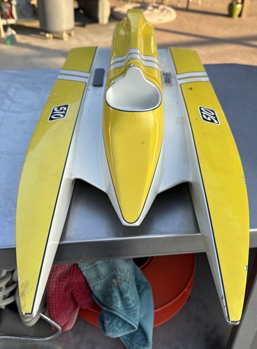 PRATHER LAP CAT RACING RC TUNNEL HULL BOAT 32"INCH NITRO | eBay