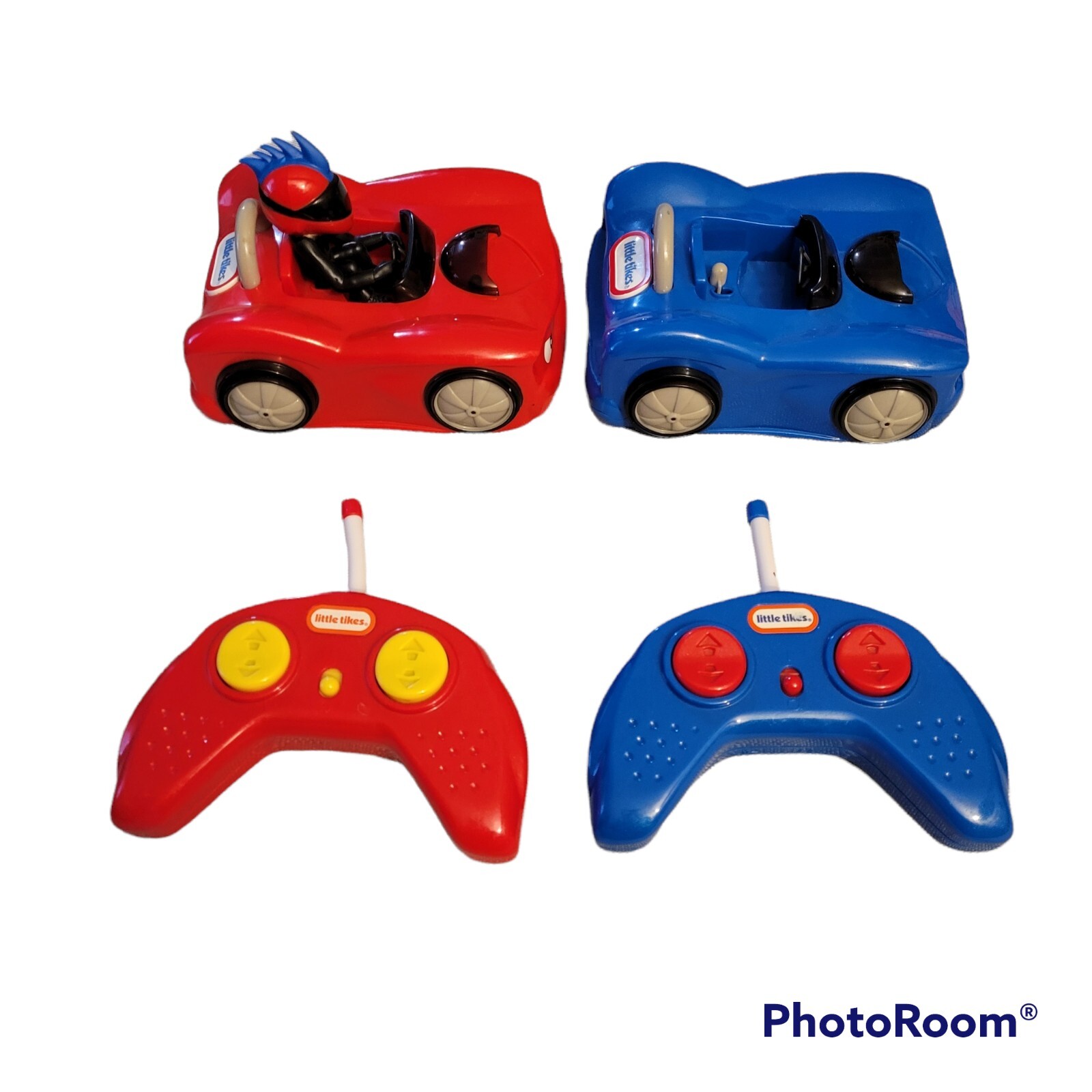 LITTLE TIKES RC Bumper Cars - 2x Remote Controls & 2 Bumper Car Toys ...