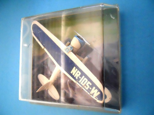 COX MINIATURES #3006 1:100TH SCALE WINNIE MAE PLASTIC AIRPLANE MODEL ...