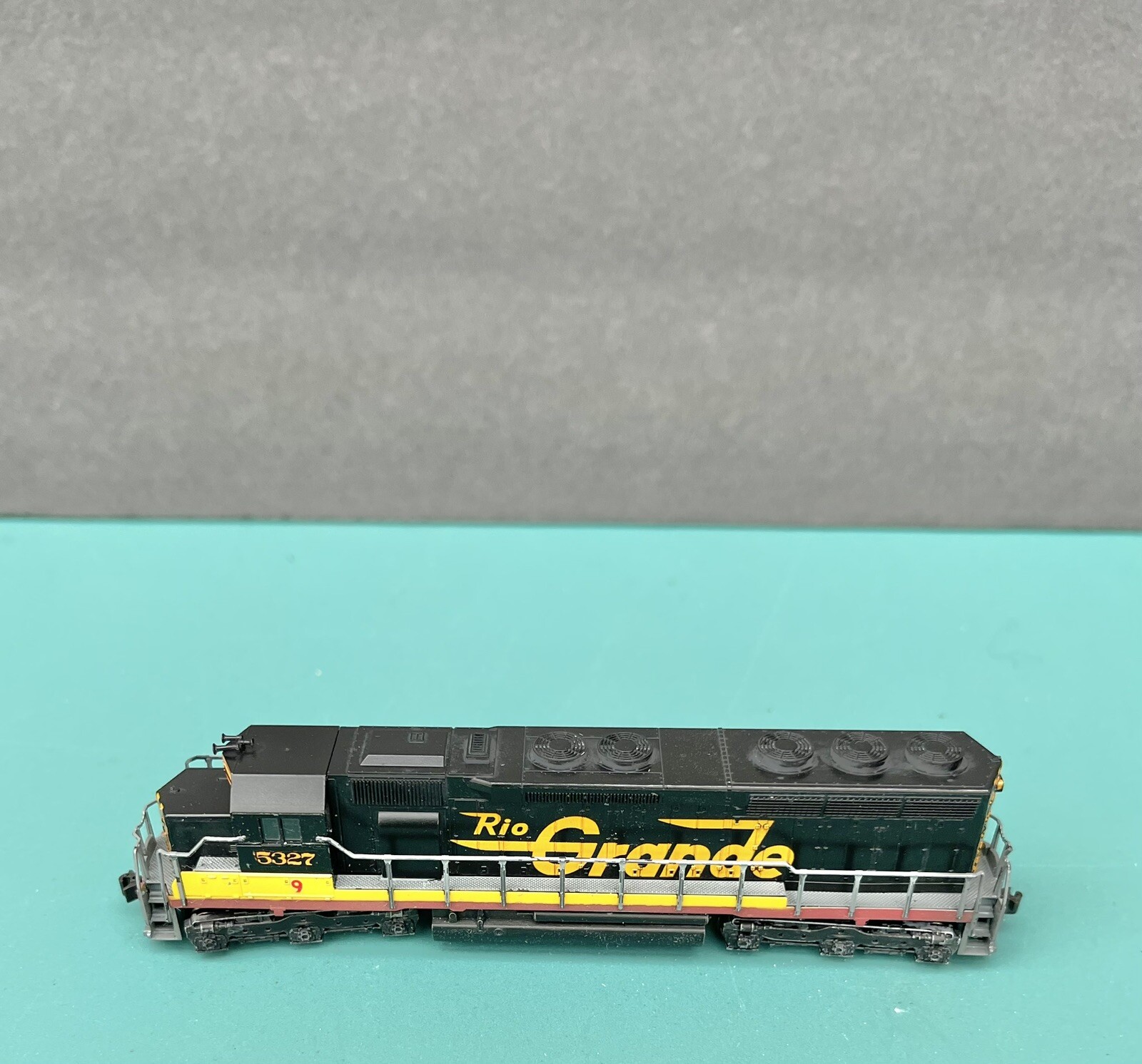 KATO n scale SD45 Rio Grande diesel locomotive .Digitrax DCC with sound ...