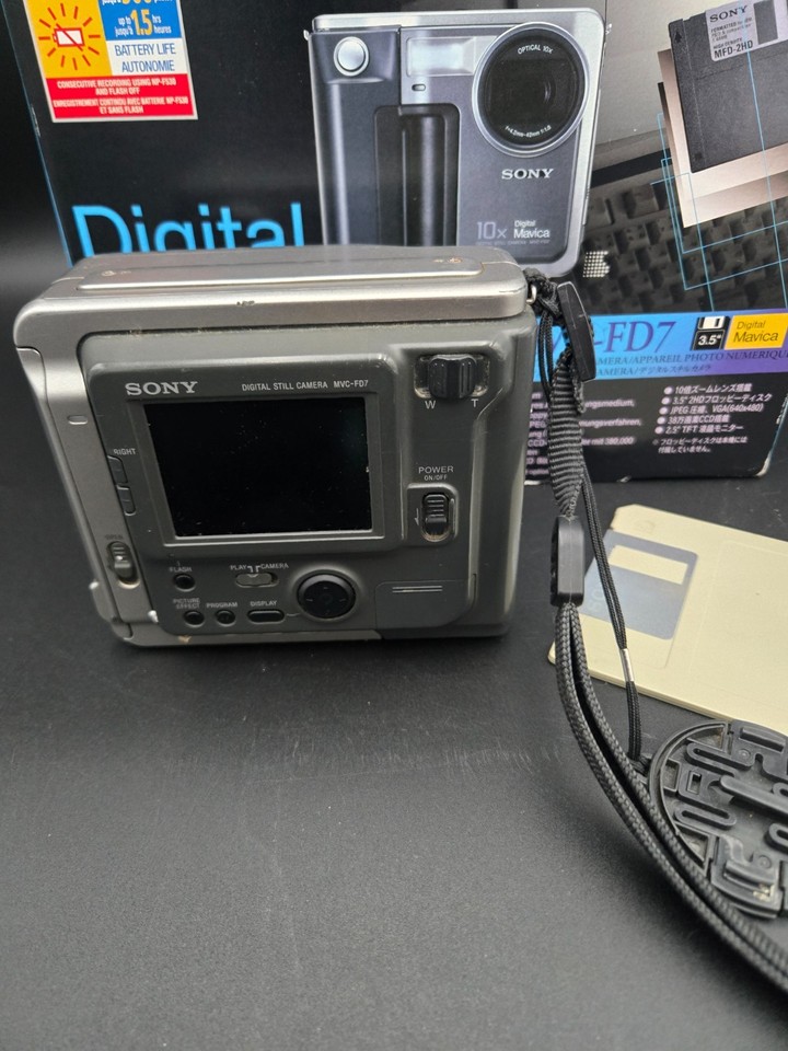 Vtg Sony Mavica MVC-FD7 Floppy Disk Digital Camera Untested w/ Battery ...