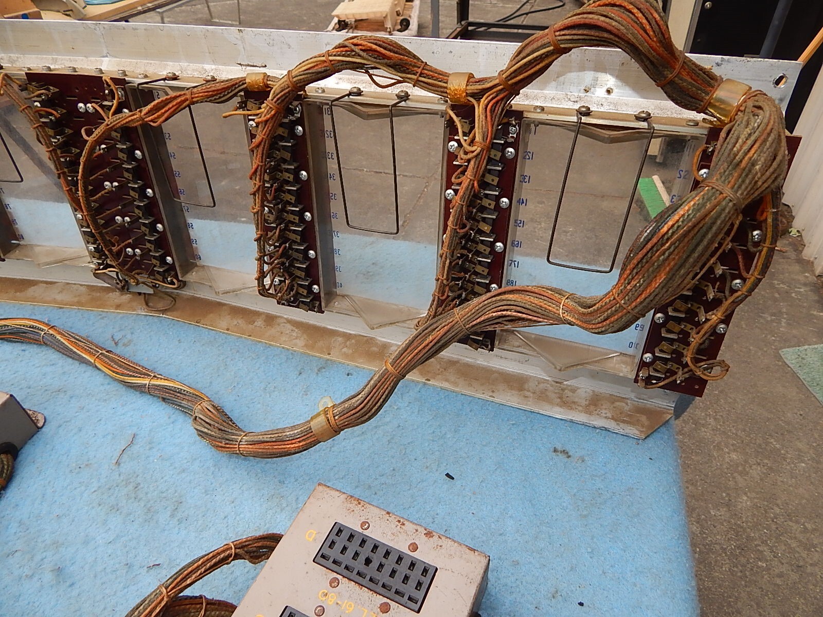 AMI E120 Electric Selector Pushbutton Wiring Harness complete ...