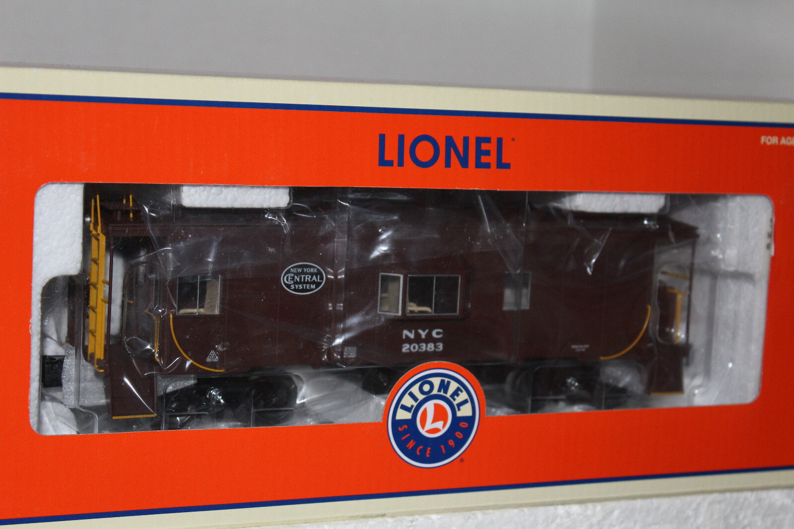 Lionel #27615 NEW YORK CENTRAL Bay Window Smoking Caboose for sale ...