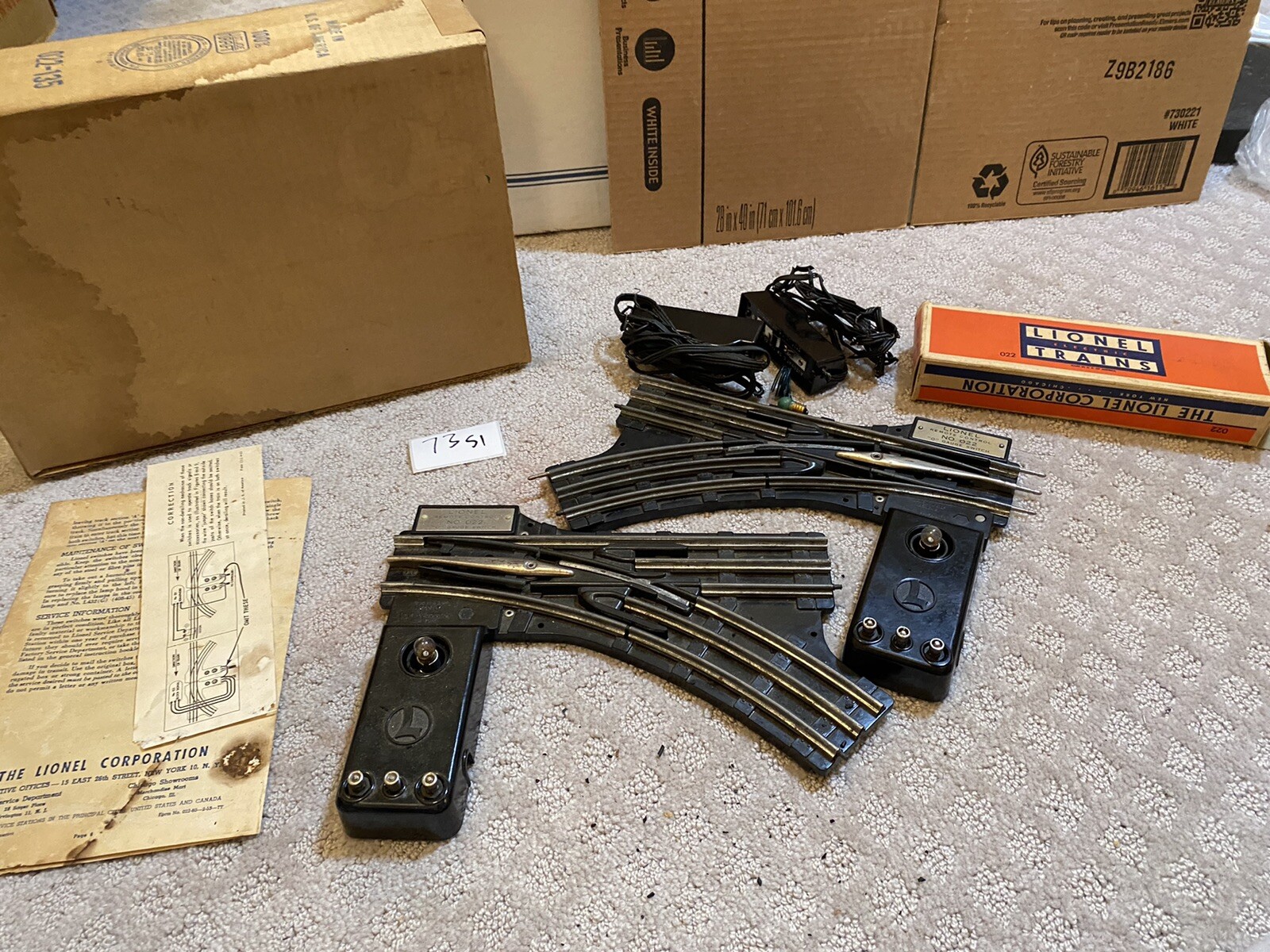 Lionel Trains One pair remote control O gauge switches No. 022 plugs ...