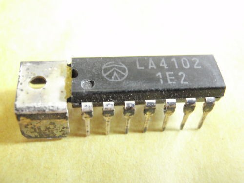 IC BUILDING STONE LA4102 = A4102 15893-119 4016998793240 | eBay