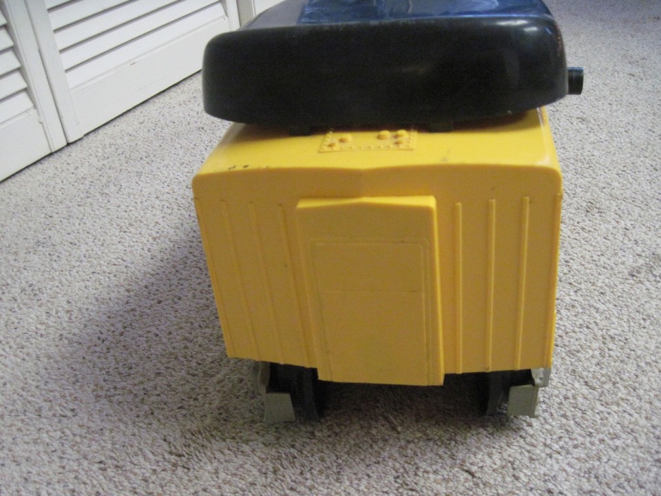 VINTAGE 1970 REMCO MIGHTY CASEY RIDE-EM TRAIN ENGINE FOR PARTS OR ...