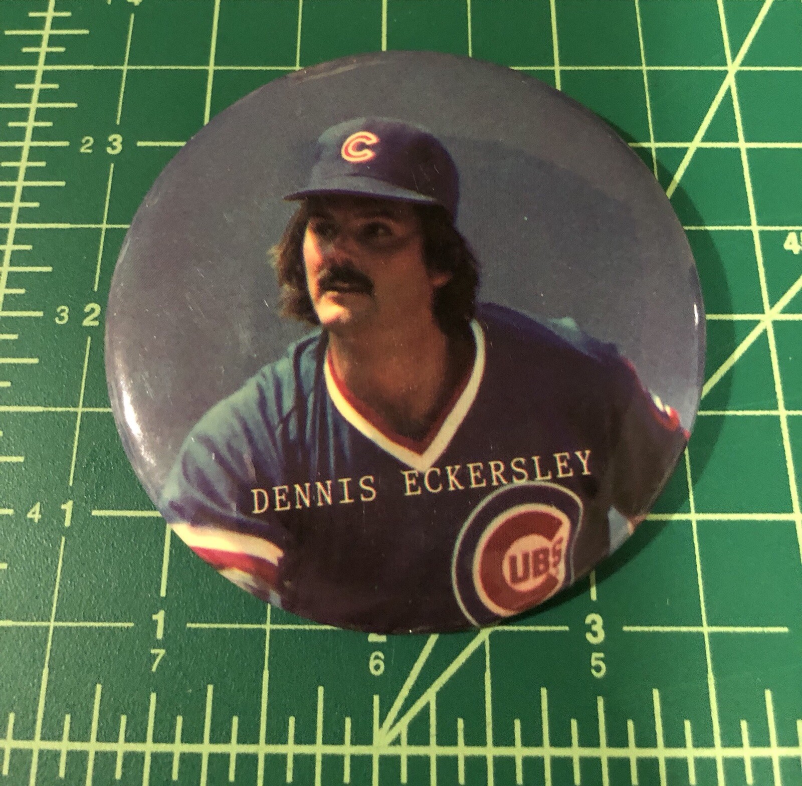 Dennis Eckersley, Chicago Cubs (1980s) 3" Vintage IL Baseball Pin-Back ...