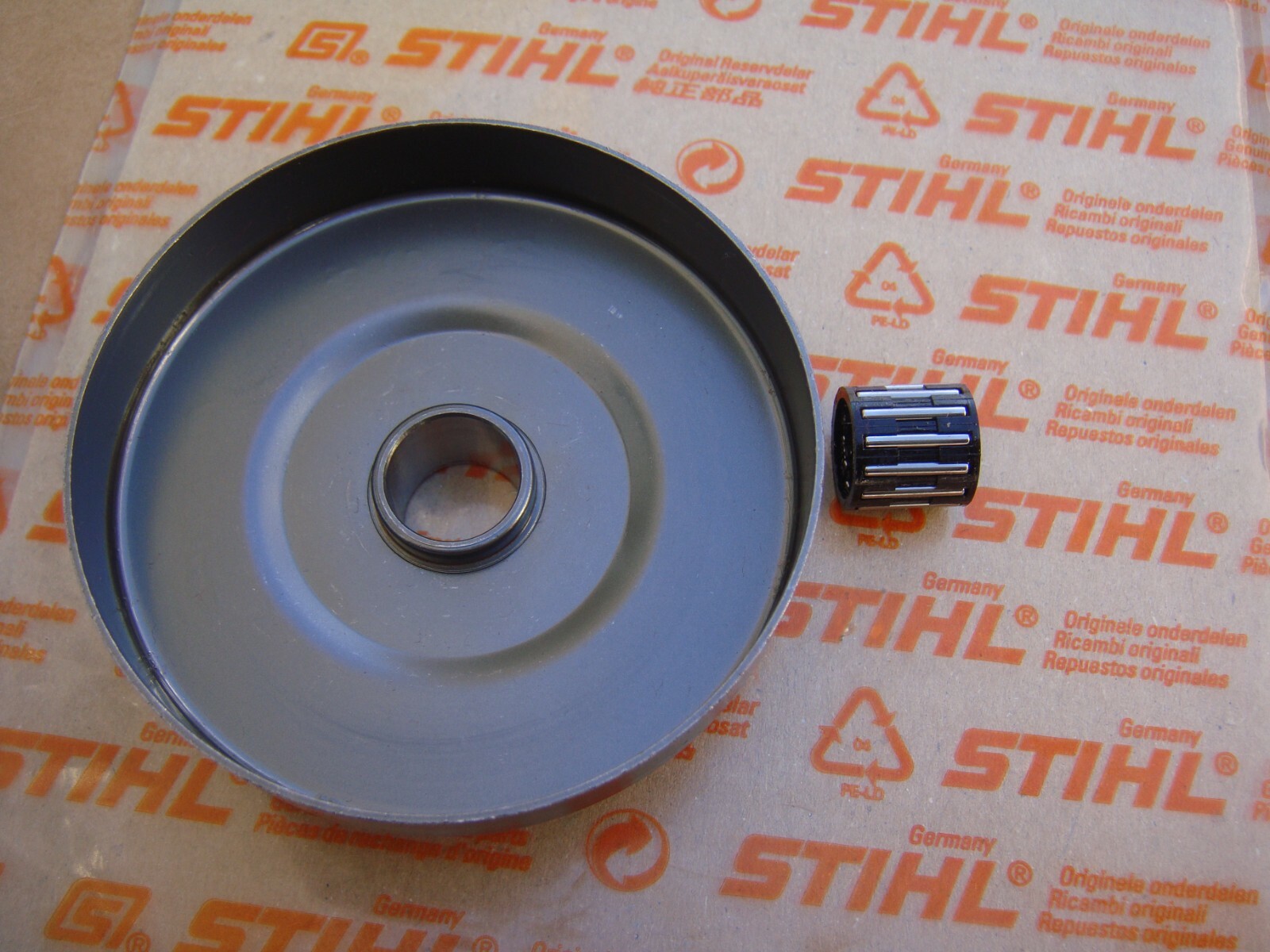 GENUINE STIHL MS201T MS201TC CHAINSAW CLUTCH DRUM & NEEDLE BEARING -NEW ...