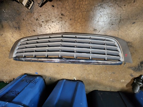 2000 2001 2002 2003 2004 2005 CADILLAC DEVILLE GRILLE WITH GRAY TRIM | eBay
