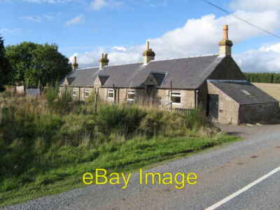 Photo 6x4 Cottages near Denoon Law by Glamis. East Nevay The farm ...