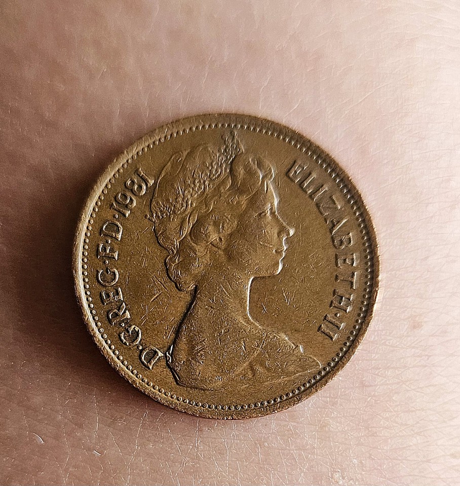Great Condition Very rare, valuable, collectable 'New' Pence 2p coin ...
