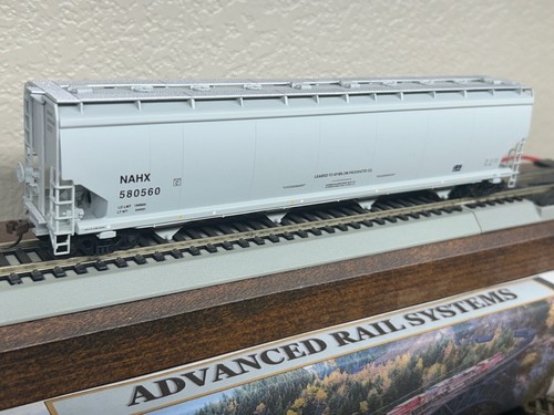 US RAILCAR 64ft PLASTIC PELLET HOPPER NATIONAL 6200- HO SCALE - LEASED ...