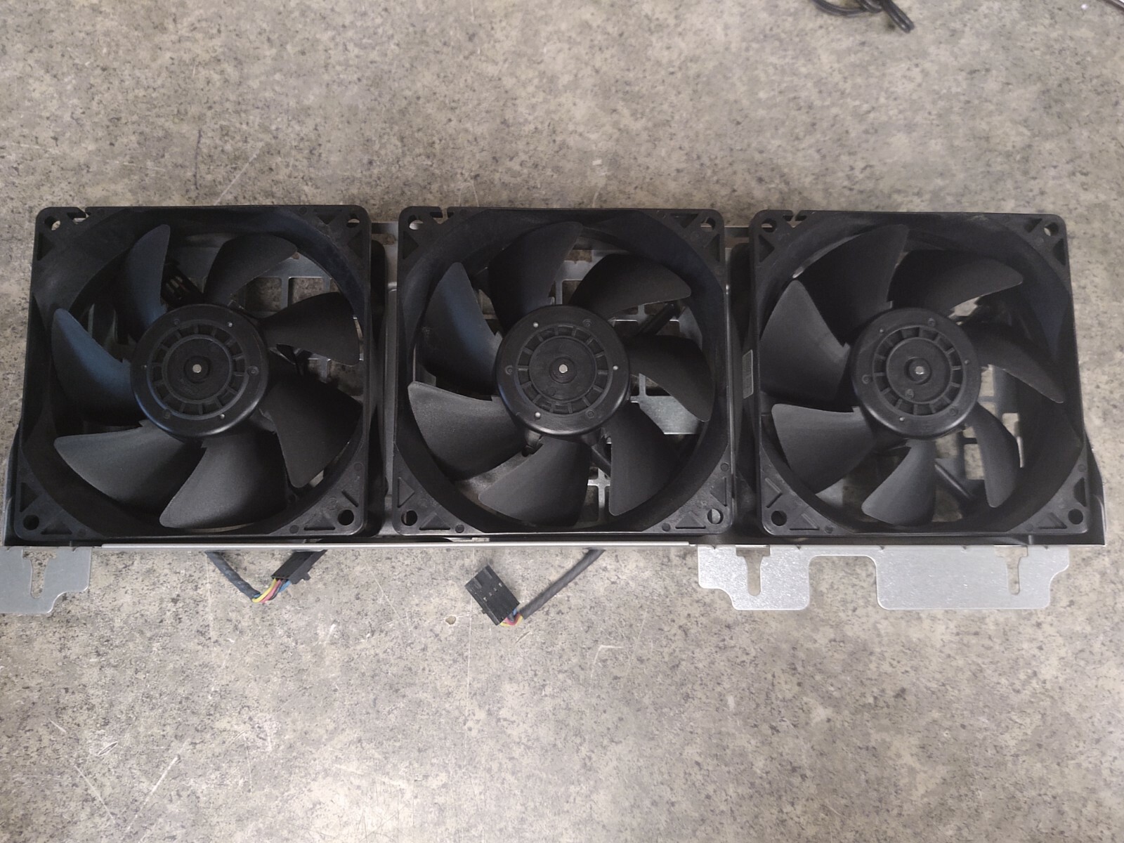 Dell Precision T5600 Front Chassis 3-Fan Cage w/Fans 1B23LWQ00 Computer ...