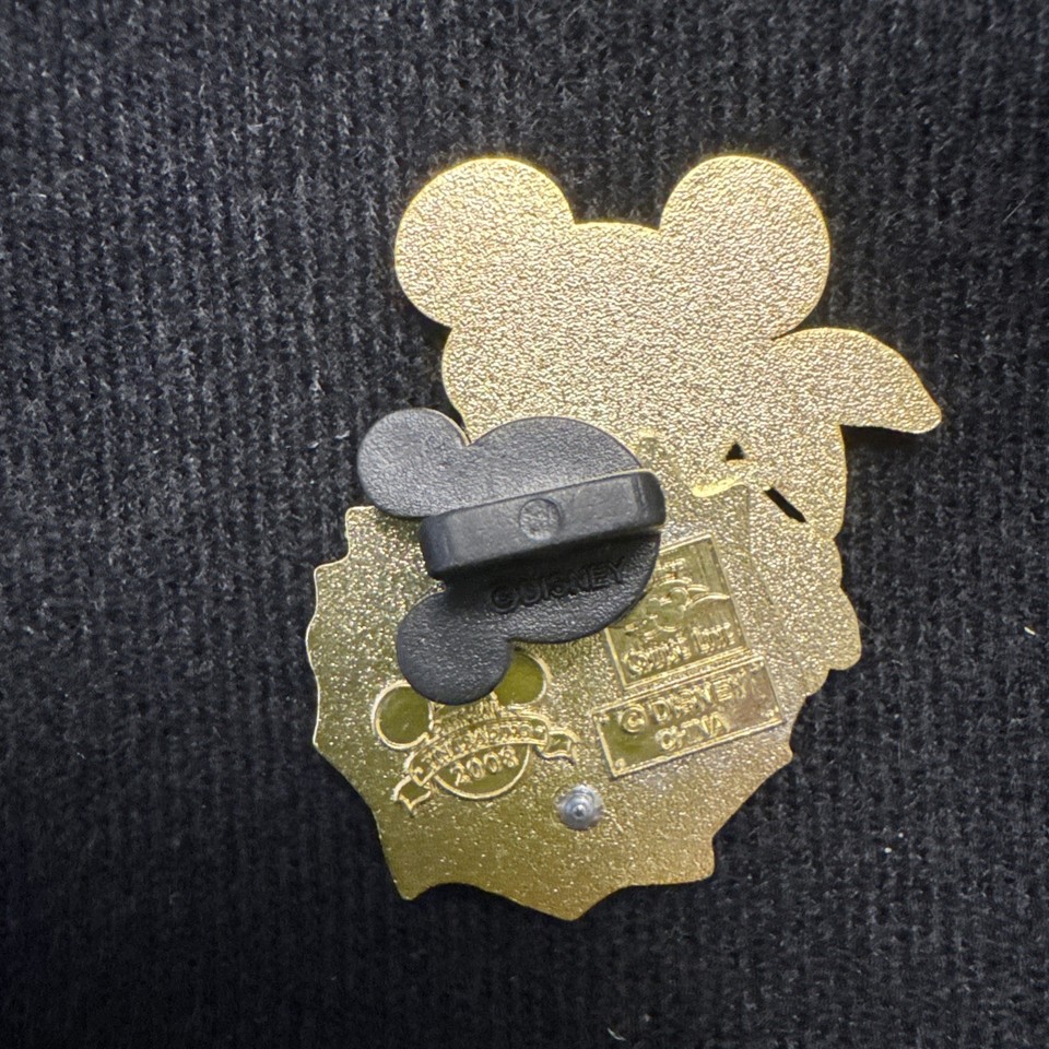 DISNEY PIN DCL CRUISE LINE PIRATES OF THE CARIBBEAN MINNIE DRESSED AS ...