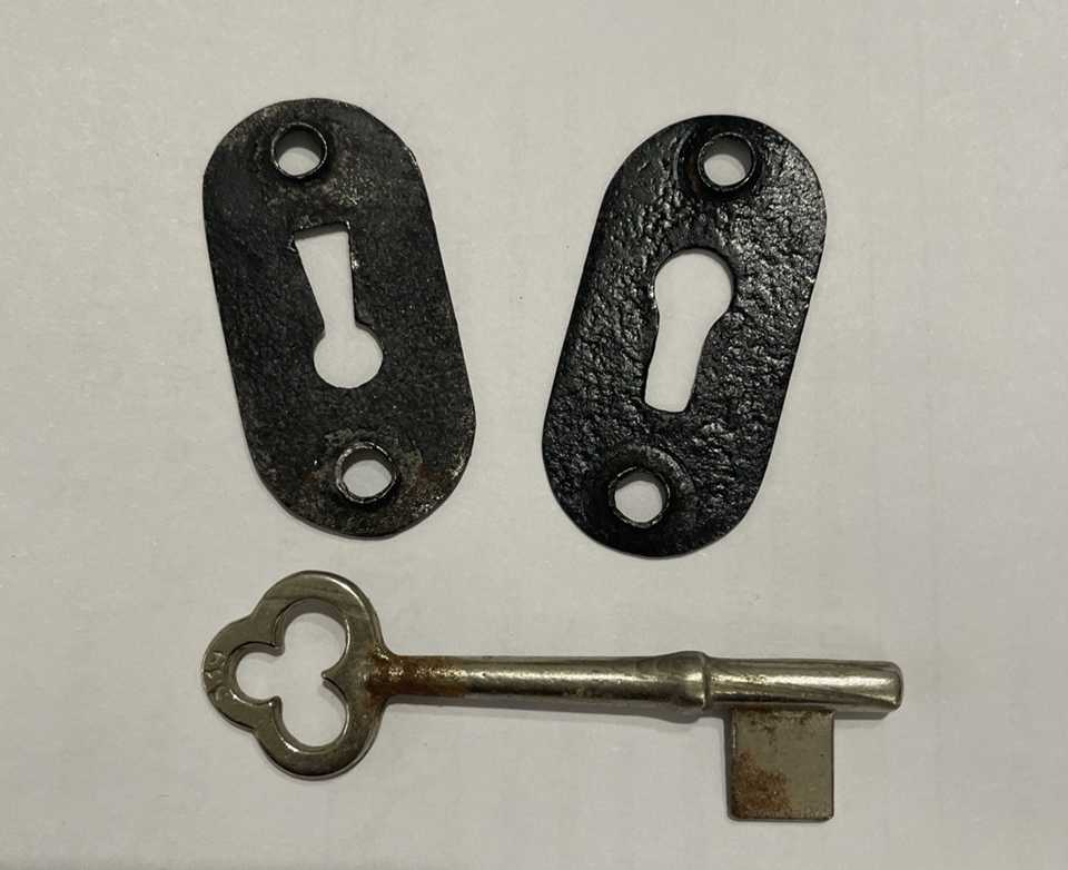 Vintage Keyhole Plate Old Hardware With Key | eBay
