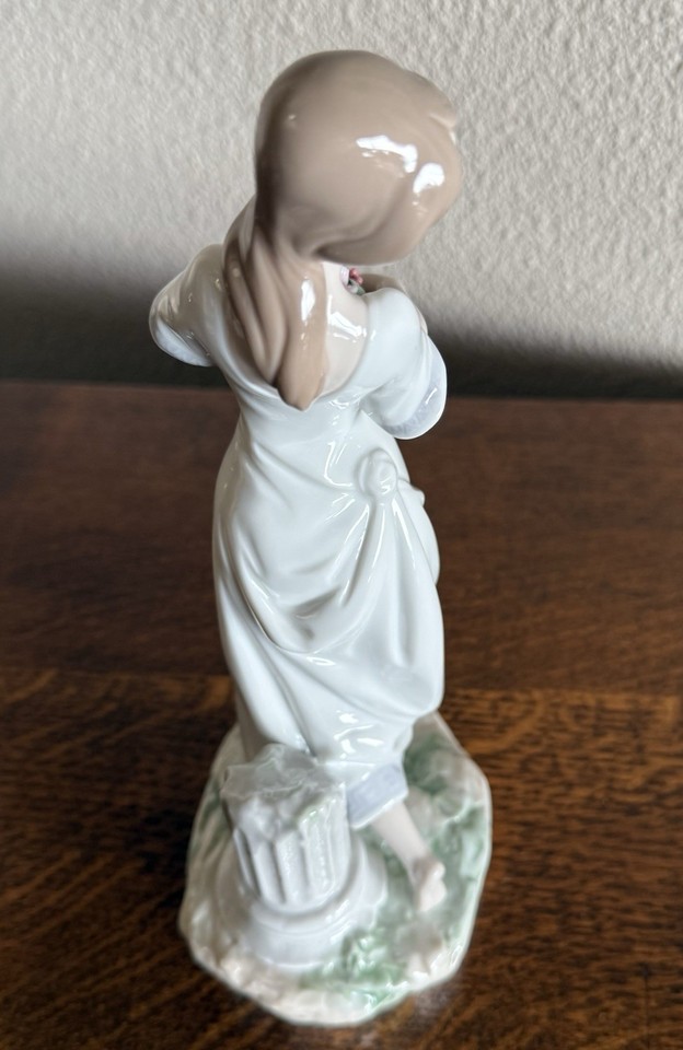 Lladro Privilege 7704 “ Garden Of Athens “ Lady Basket Porcelain | eBay