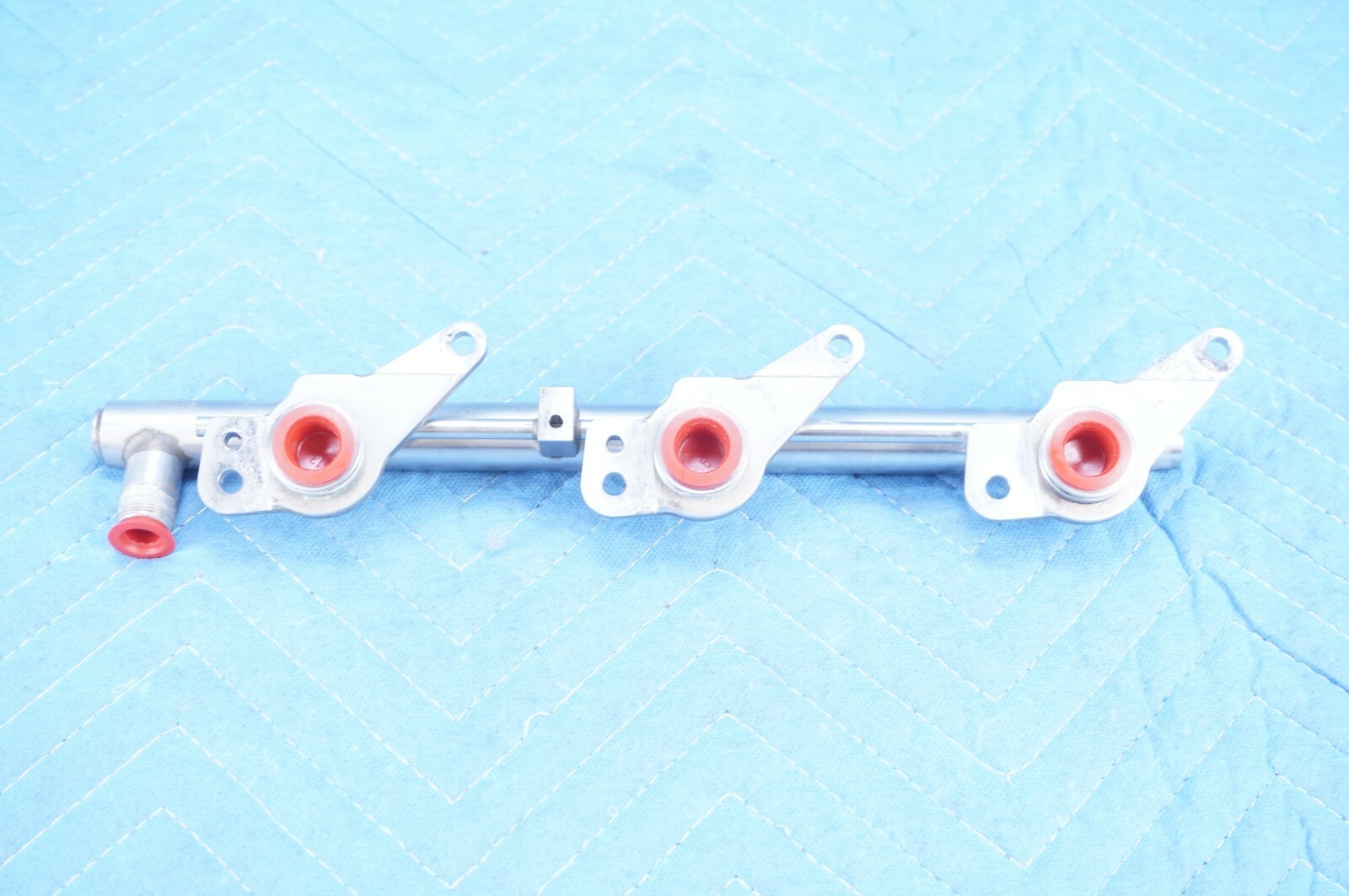 Mercedes SLK350 Fuel Distribution Rail Right 2760780545 2012-2016 25K ...