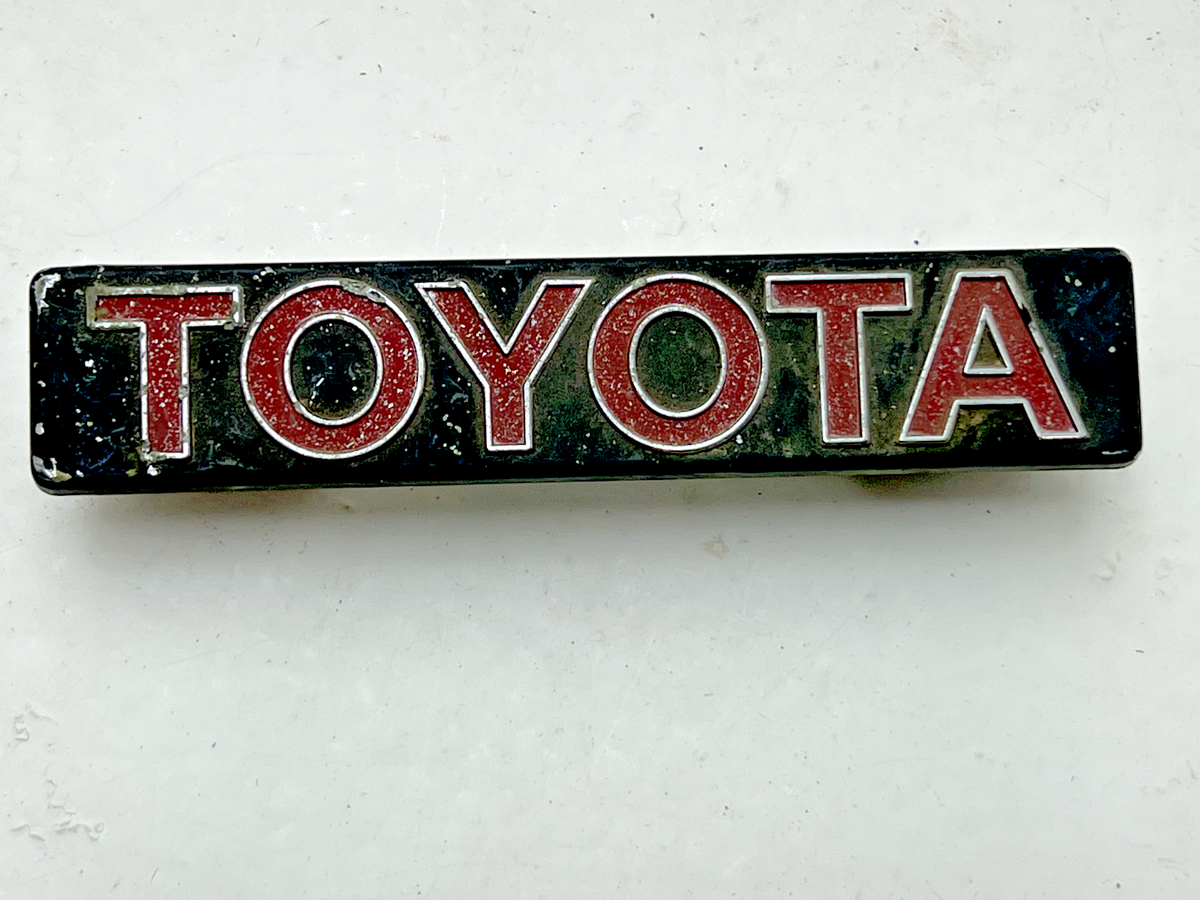 Old Toyota Logo 1980