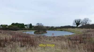 Photo 6x4 Pond with island Stobswood For a safety conscious fisherman ...