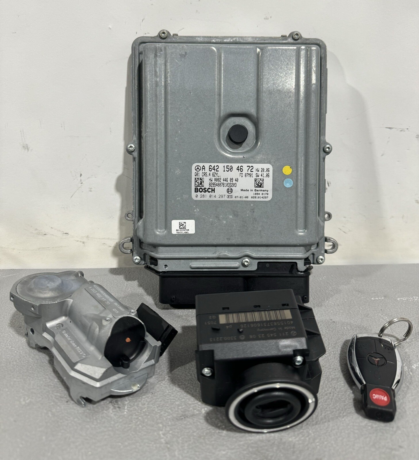 2007-2009 MERCEDES E320 ECM ECU IGNITION KEY SET A 642 150 46 72 OEM ...