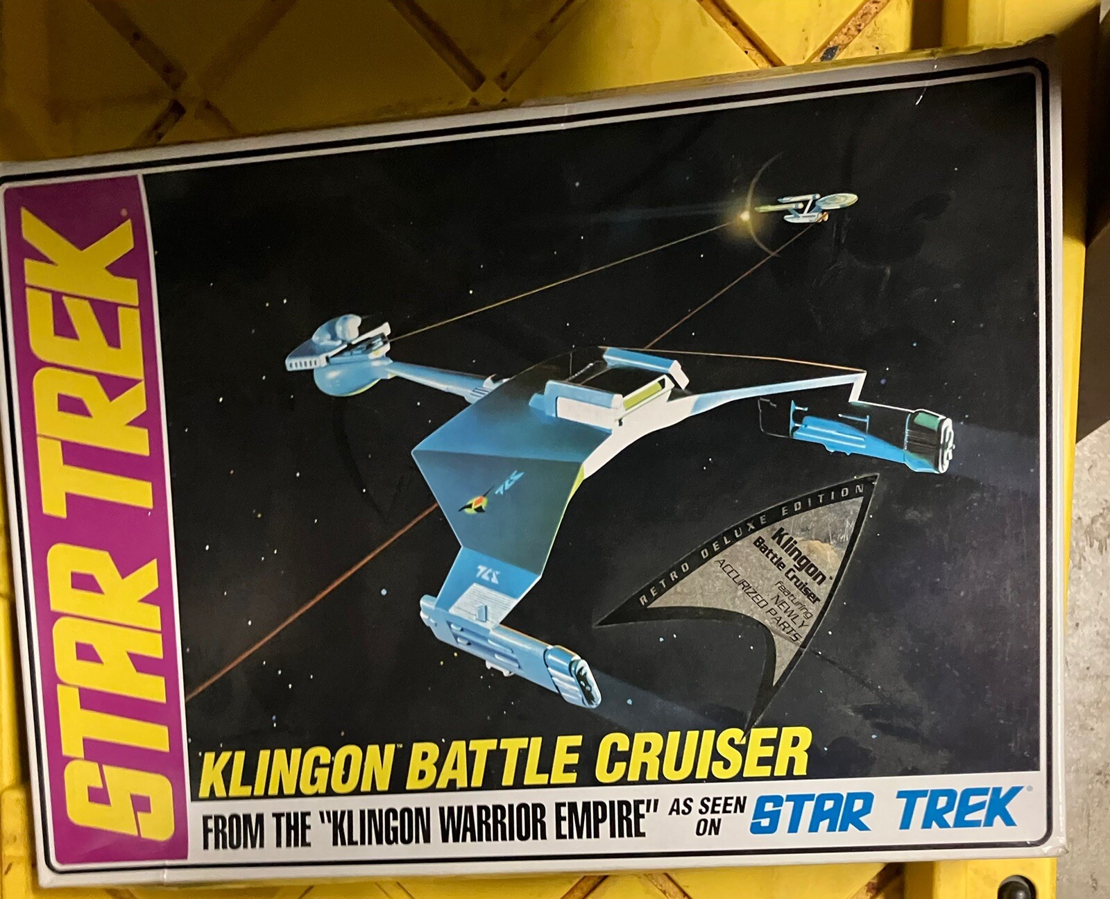 Star Trek "KLINGON BATTLE CRUISER Model Kit" AMT72012 Round 2 New Parts ...